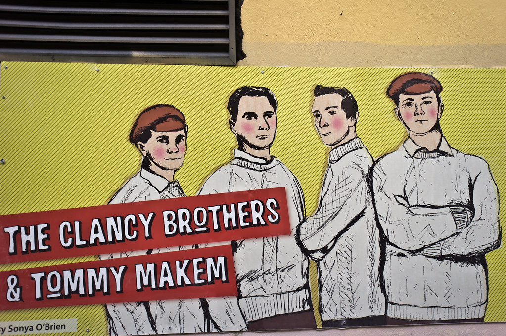 Brennan On The Moor – The Clancy Brothers & Tommy Makem (Irish Folk ...